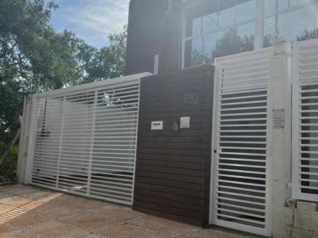 Sobrado com 3 dormitórios à venda, 2399 m² por R$ 1.500.000,00 Parque das Universidades Campinas