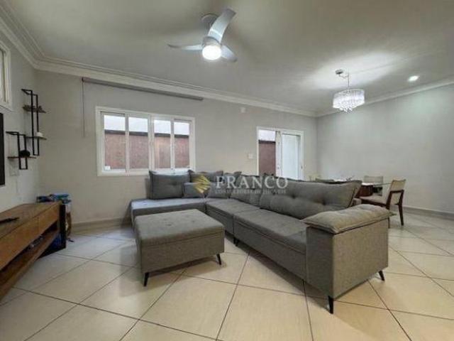 Sobrado com 3 dormitórios à venda, 239,89m² Condomínio Jardim Oásis Taubaté/SP