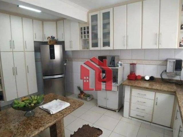 Sobrado com 3 dormitórios à venda, 230 m² por R$ 1.440.000,00 Aparecida Santos/SP