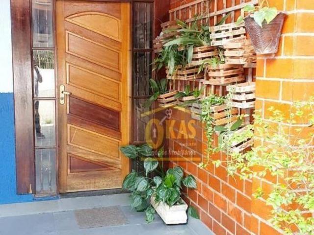 Sobrado com 3 dormitórios à venda, 230 m² por R$ 650.000,00 Vila Amorim Suzano/SP