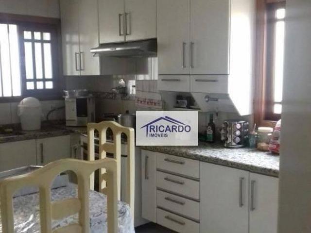 Sobrado com 3 dormitórios à venda, 230 m² Vila Milton Guarulhos/SP