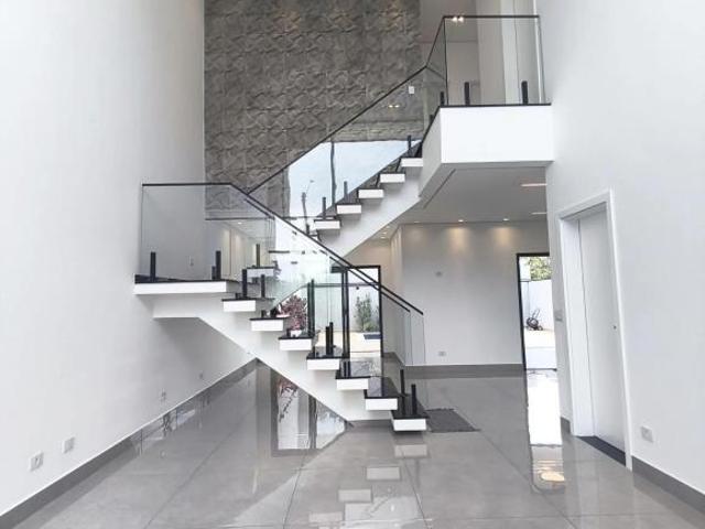 Sobrado com 3 dormitórios à venda, 231m² por 1.950.000,00 Condomínio Sunlake R
