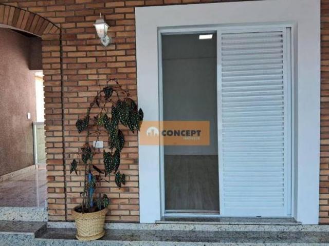 Sobrado com 3 dormitórios à venda, 233 m² por R$ 725.000,00 Vila Nova Urupês Suzano/SP