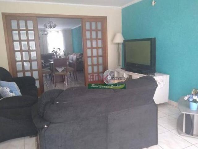 Sobrado com 3 dormitórios à venda, 246 m² por R$ 680.000,00 Residencial São Charbel Taubaté/SP