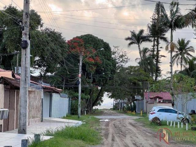 Sobrado com 3 dormitórios à venda, 247 m² por R$ 800.000,00 Indaiá Bertioga/SP