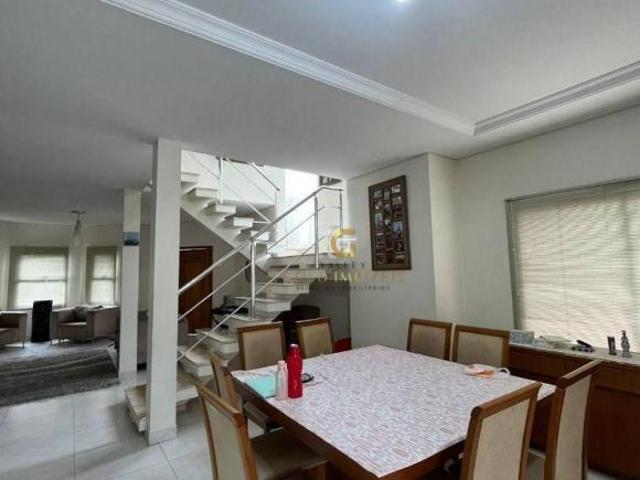 Sobrado com 3 dormitórios à venda, 240 m² por R$ 1.700.000,00 Villa Branca Jacareí/SP