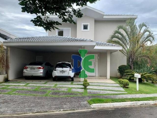 Sobrado com 3 dormitórios à venda, 240 m² por R$ 1.800.000,00 Urbanova São José dos Campos/SP