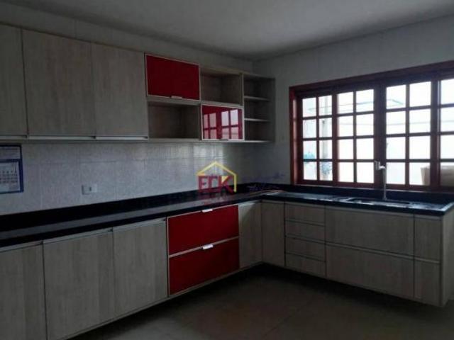 Sobrado com 3 dormitórios à venda, 240 m² por R$ 700.000 Santana São José dos Campos/SP