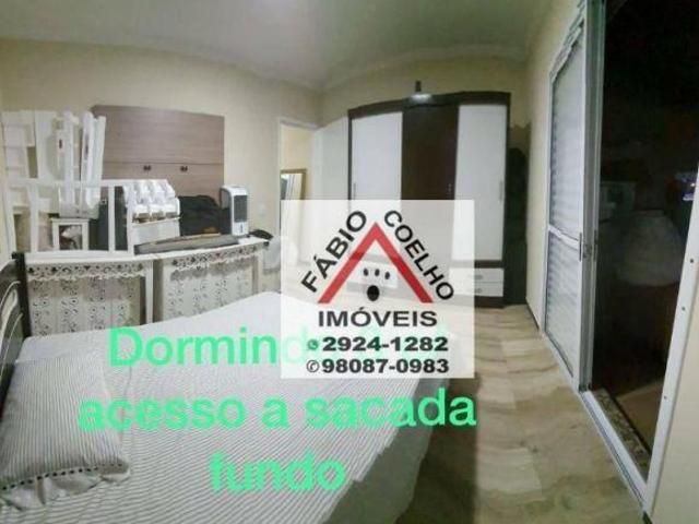 Sobrado com 3 dormitórios à venda, 240 m², rua fechada com parque nos fundos, churrasqueira, campo
