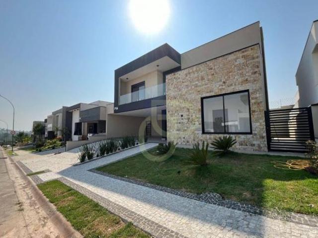 Sobrado com 3 dormitórios à venda, 241 m² por R$ 2.100.000,00 Roncáglia Valinhos/SP