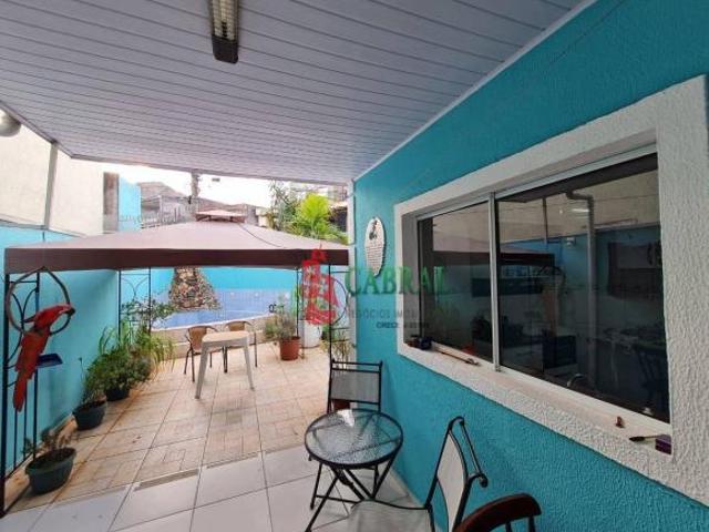 Sobrado com 3 dormitórios à venda, 241 m² por R$ 639.900,00 Jardim São Paulo Guarulhos/SP