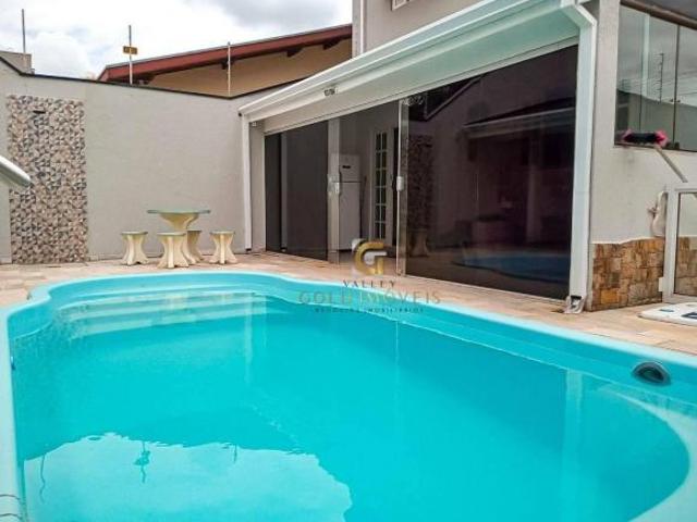 Sobrado com 3 dormitórios à venda, 242 m² por R$ 1.050.000,00 Villa Branca Jacareí/SP