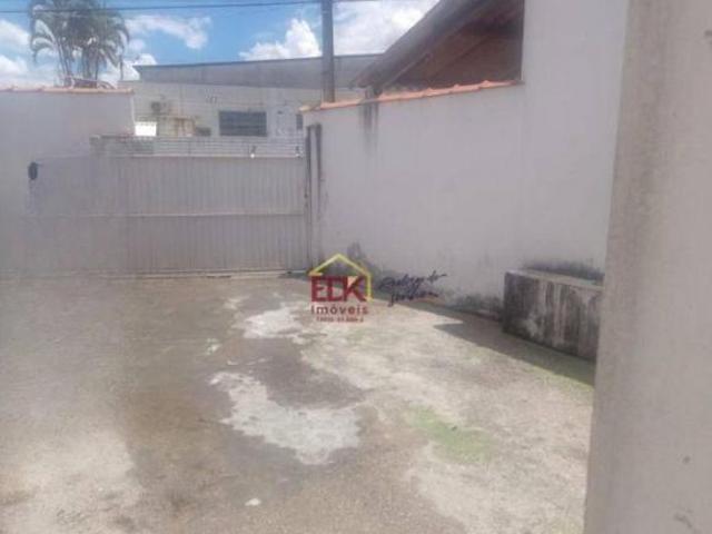 Sobrado com 3 dormitórios à venda, 242 m² por R$ 326.000,00 Jardim das Bandeiras Taubaté/SP