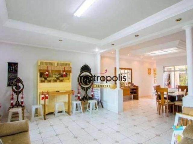 Sobrado com 3 dormitórios à venda, 242 m² por R$ 770.000,00 Vila Aquilino Santo André/SP