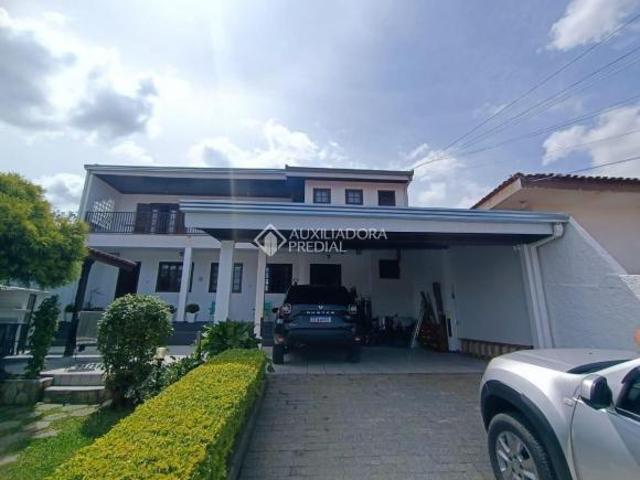 Sobrado com 3 dormitórios à venda, 256 m² por R$ 1.350.000,00 Barreirinha Curitiba/PR