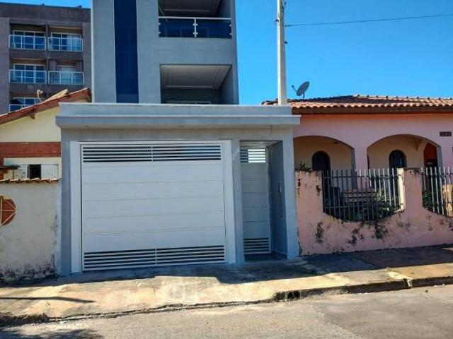 Sobrado com 3 dormitórios à venda, 256m² por R$ 605.000 Jardim Bela Vista Boitu