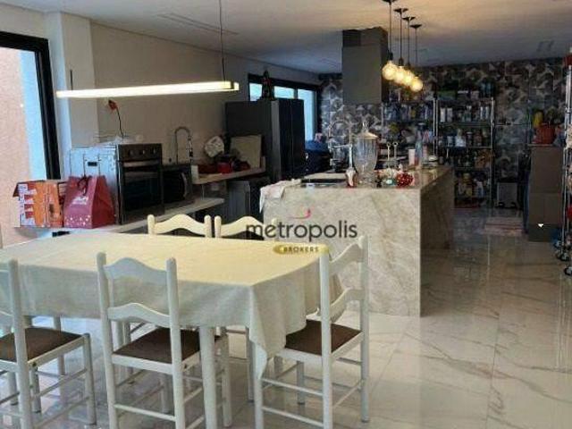 Sobrado com 3 dormitórios à venda, 258 m² por R$ 1.845.000,00 Olímpico São Caetano do Sul/SP