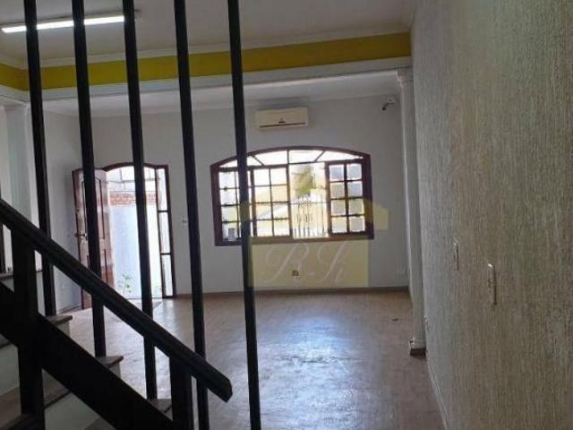Sobrado com 3 dormitórios à venda, 258 m² por R$ 900.000,00 Cidade Vargas São Paulo/SP