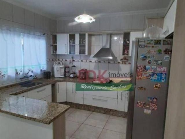 Sobrado com 3 dormitórios à venda, 258 m² por R$ 950.000,00 Condomínio Jardim Oásis Taubaté/SP