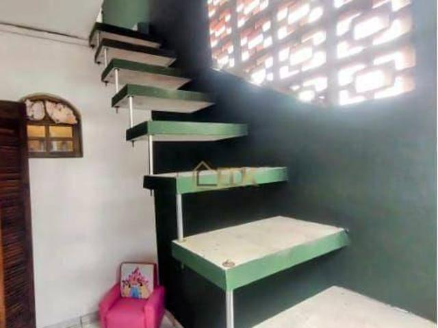 Sobrado com 3 dormitórios à venda, 259 m² por R$ 424.000 Jardim Santo André Santo André/SP