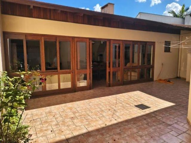 Sobrado com 3 dormitórios à venda, 250 m² por R$ 1.700.000 Centro Campo Largo/PR