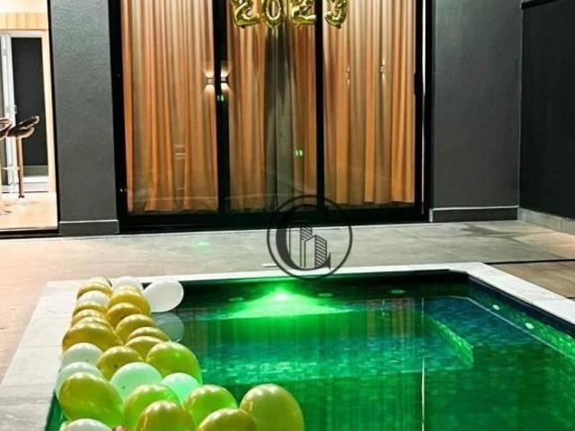 Sobrado com 3 dormitórios à venda, 250 m² por R$ 1.800.000,00 Condomínio Residencial Renaissance