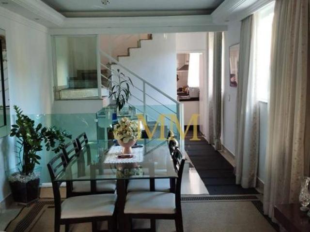 Sobrado com 3 dormitórios à venda, 250 m² por R$ 1.390.000,00 Embaré Santos/SP