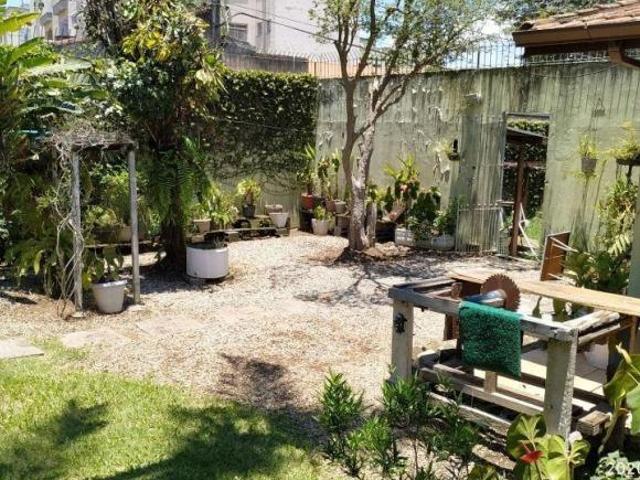Sobrado com 3 dormitórios à venda, 250 m² por R$ 2.500.000,00 Jardim das Indústrias São José dos