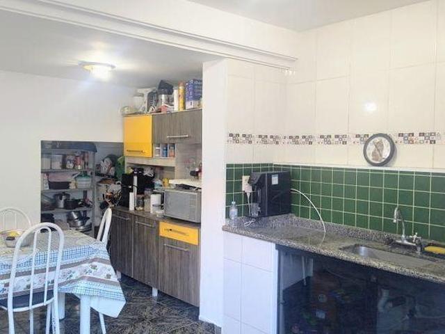 Sobrado com 3 dormitórios à venda, 250 m² por R$ 450.000,00 Jardim Santa Clara Taubaté/SP