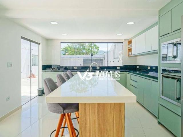 Sobrado com 3 dormitórios à venda, 252 m² por R$ 1.590.000,00 Bom Retiro Matinhos/PR