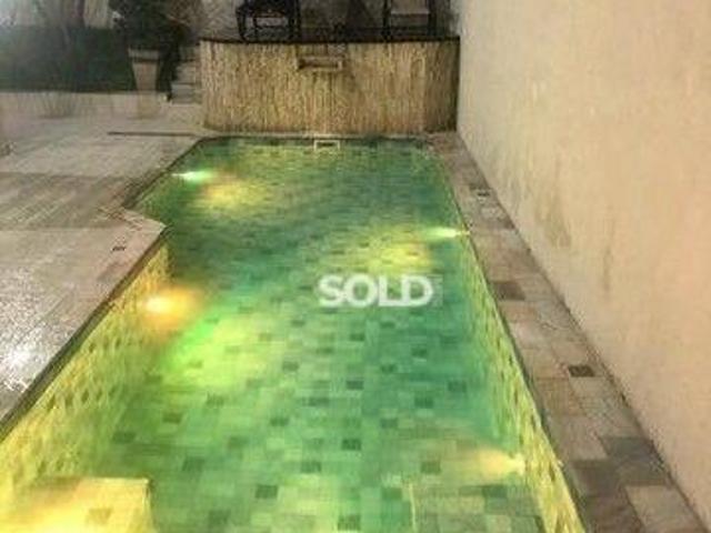 Sobrado com 3 dormitórios à venda, 265 m² por R$ 996.000,00 Parque Franville Franca/SP