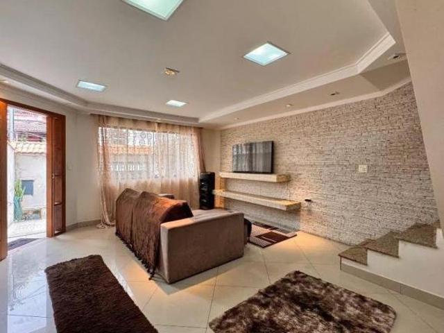 Sobrado com 3 dormitórios à venda, 266 m² por R$ 685.000,00 Vila Guaraciaba Santo André/SP