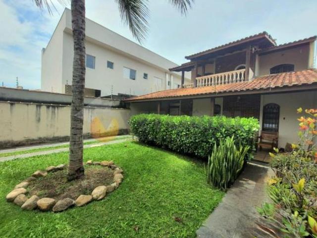 Sobrado com 3 dormitórios à venda, 267 m² por R$ 1.200.000,00 Praia das Palmeiras Caraguatatuba/
