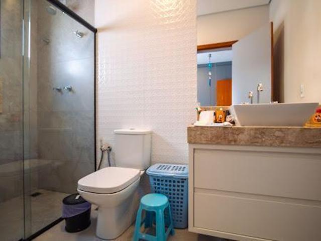 Sobrado com 3 dormitórios à venda, 267 m² por R$ 2.200.000,00 Condomínio Residencial Viena Indai