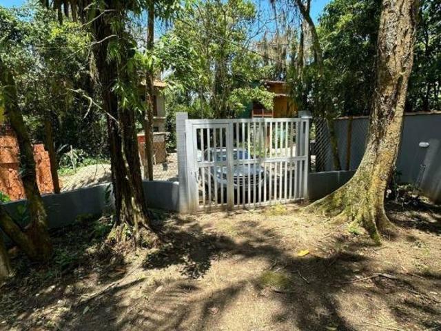 Sobrado com 3 dormitórios à venda, 269 m² por R$ 1.280.000,00 Sertão do Camburi São Sebastião/SP