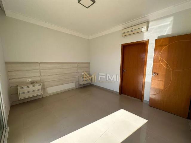 Sobrado com 3 dormitórios à venda, 260 m² por R$ 1.599.000,00 Residencial Jardim de Mônaco Horto