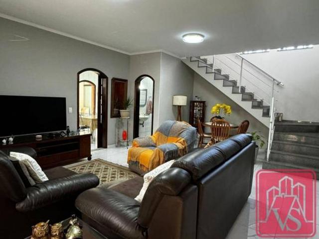 Sobrado com 3 dormitórios à venda, 260 m² por R$ 1.055.000,00 Centro São Bernardo do Campo/SP