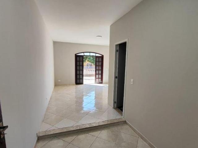 Sobrado com 3 dormitórios à venda, 260 m² por R$ 650.000,00 Residencial União São José dos Campo