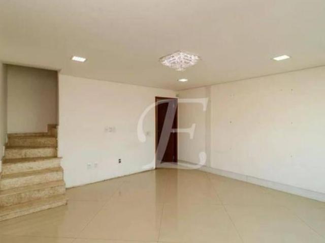 Sobrado com 3 dormitórios à venda, 260 m² por R$ 900.000,00 Vila Nivi São Paulo/SP