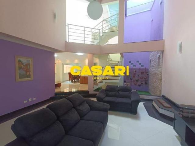 Sobrado com 3 dormitórios à venda, 276 m² por R$ 1.980.000 Parque dos Pássaros São Bernardo do C