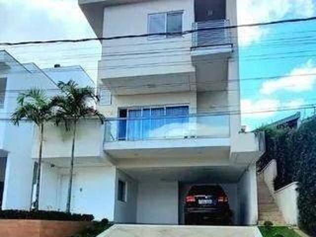 Sobrado com 3 dormitórios à venda, 277 m² por R$ 1.750.000,00 Alberto Ronconi Tremembé/SP