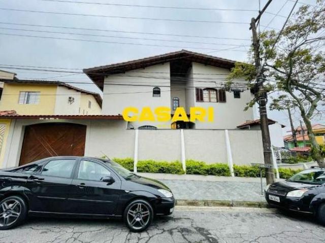 Sobrado com 3 dormitórios à venda, 270 m² Jardim Las Vegas Santo André/SP