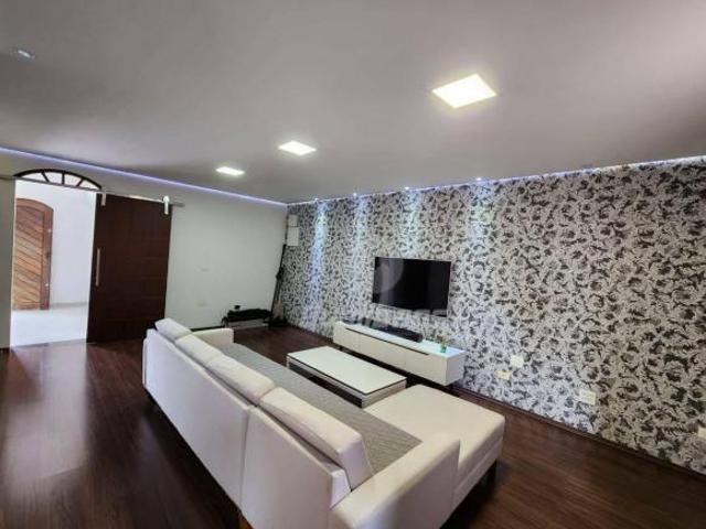 Sobrado com 3 dormitórios à venda, 270 m² por R$ 1.007.000,00 Jardim Maringá