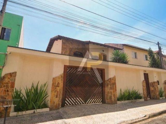 Sobrado com 3 dormitórios à venda, 285 m² por R$ 950.000,00 Mogi Moderno Mogi das Cruzes/SP