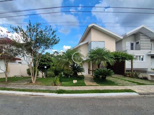Sobrado com 3 dormitórios à venda, 288 m² por R$ 1.890.000,00 Urbanova São José dos Campos/SP