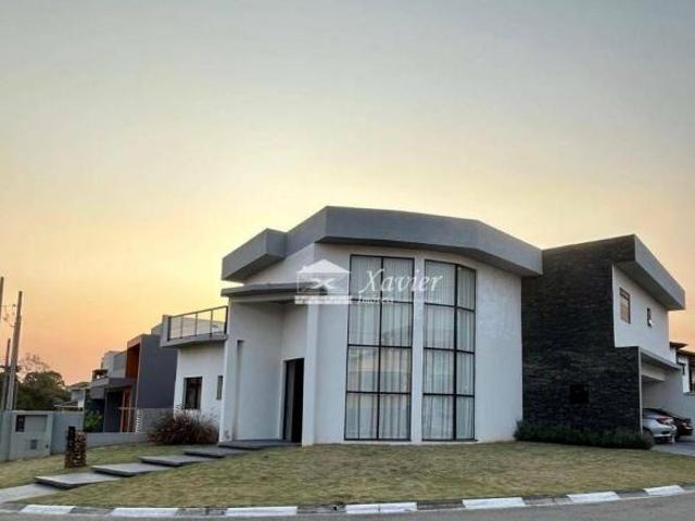 Sobrado com 3 dormitórios à venda, 289 m² por R$ 1.400.000,00 Condomínio Residencial Villa Rica