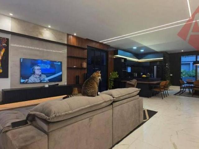 Sobrado com 3 dormitórios à venda, 280 m² por R$ 3.500.000,00 Residencial Burle Marx Santana de