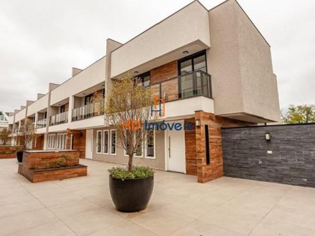 Sobrado com 3 dormitórios à venda, 294 m² por R$ 2.357.059,43 Santo Inácio Curitiba/PR