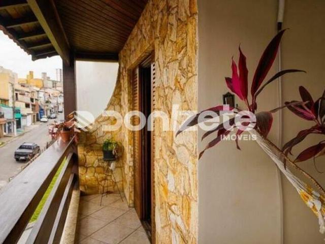 Sobrado com 3 dormitórios à venda, 297 m² por R$ 1.230.000,00 Campestre Santo André/SP