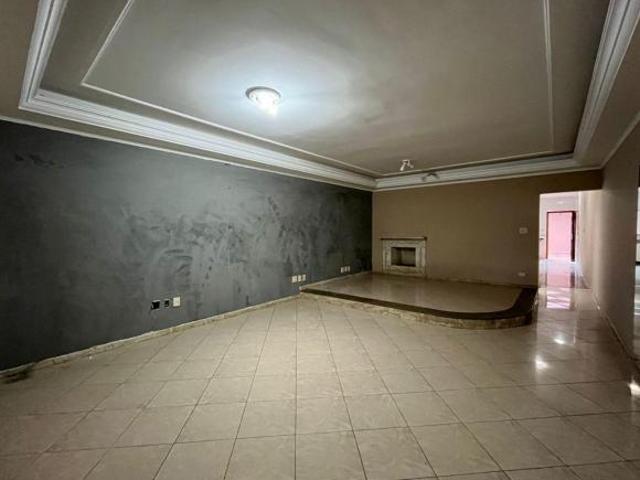 Sobrado com 3 dormitórios à venda, 297 m² por R$ 795.000,00 Vila Camilópolis Santo André/SP